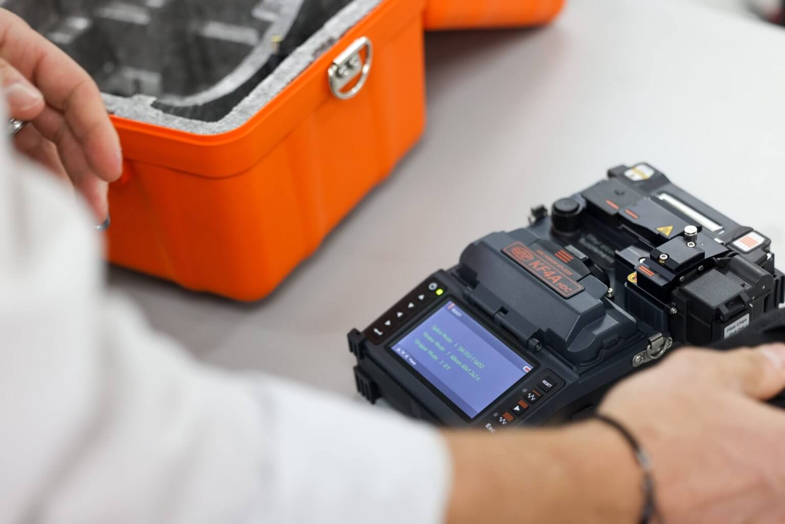 Fusion Splicers by UCL Swift